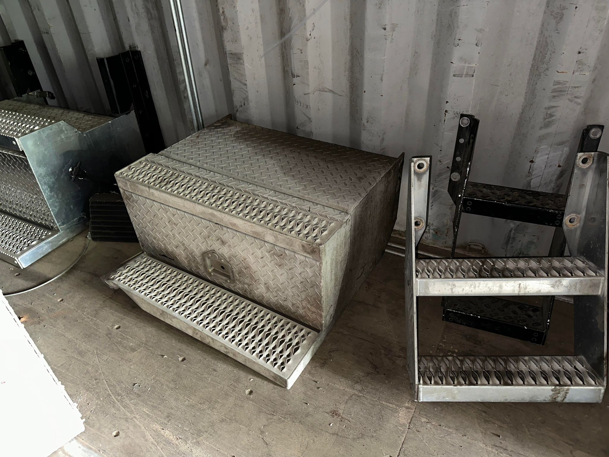 Peterbilt ToolBox | 495 Chrome Shop